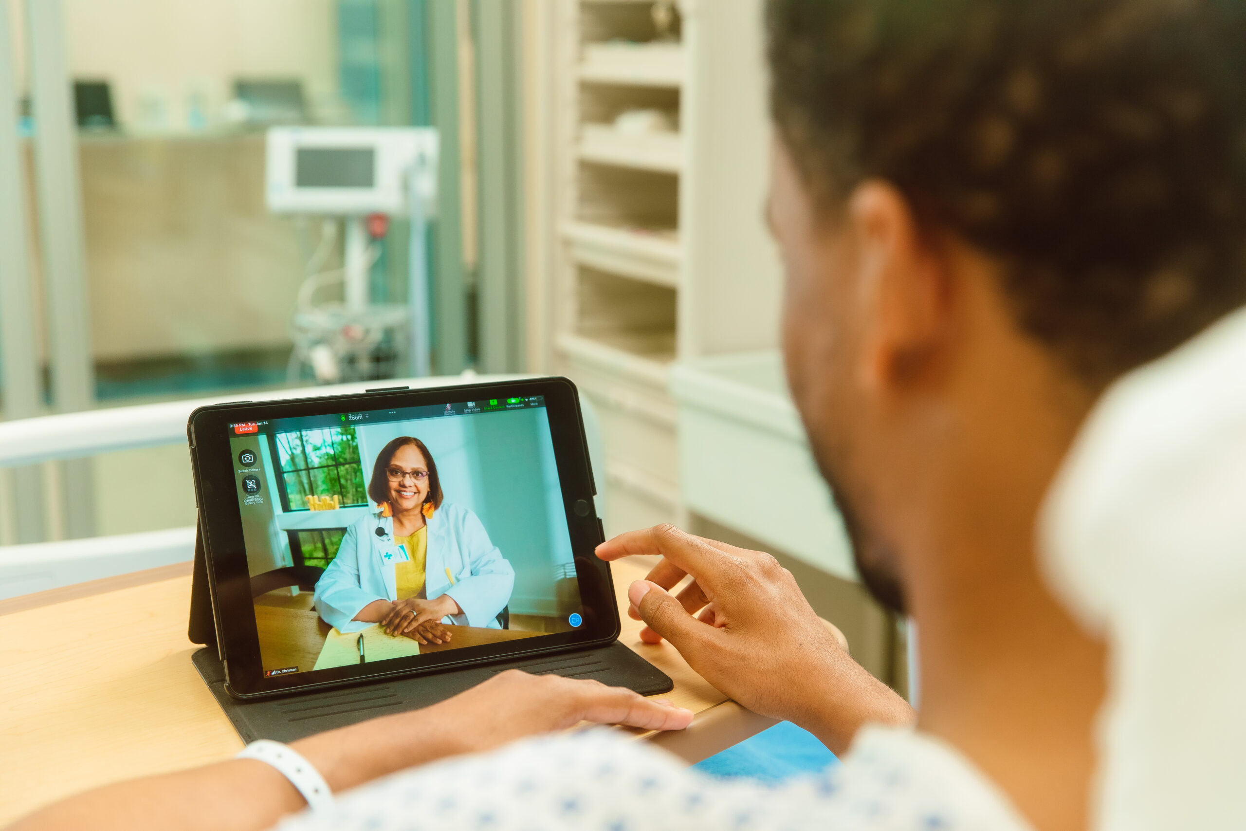 Zoom drives AI innovations in healthcare, unveils clinically tailored ...